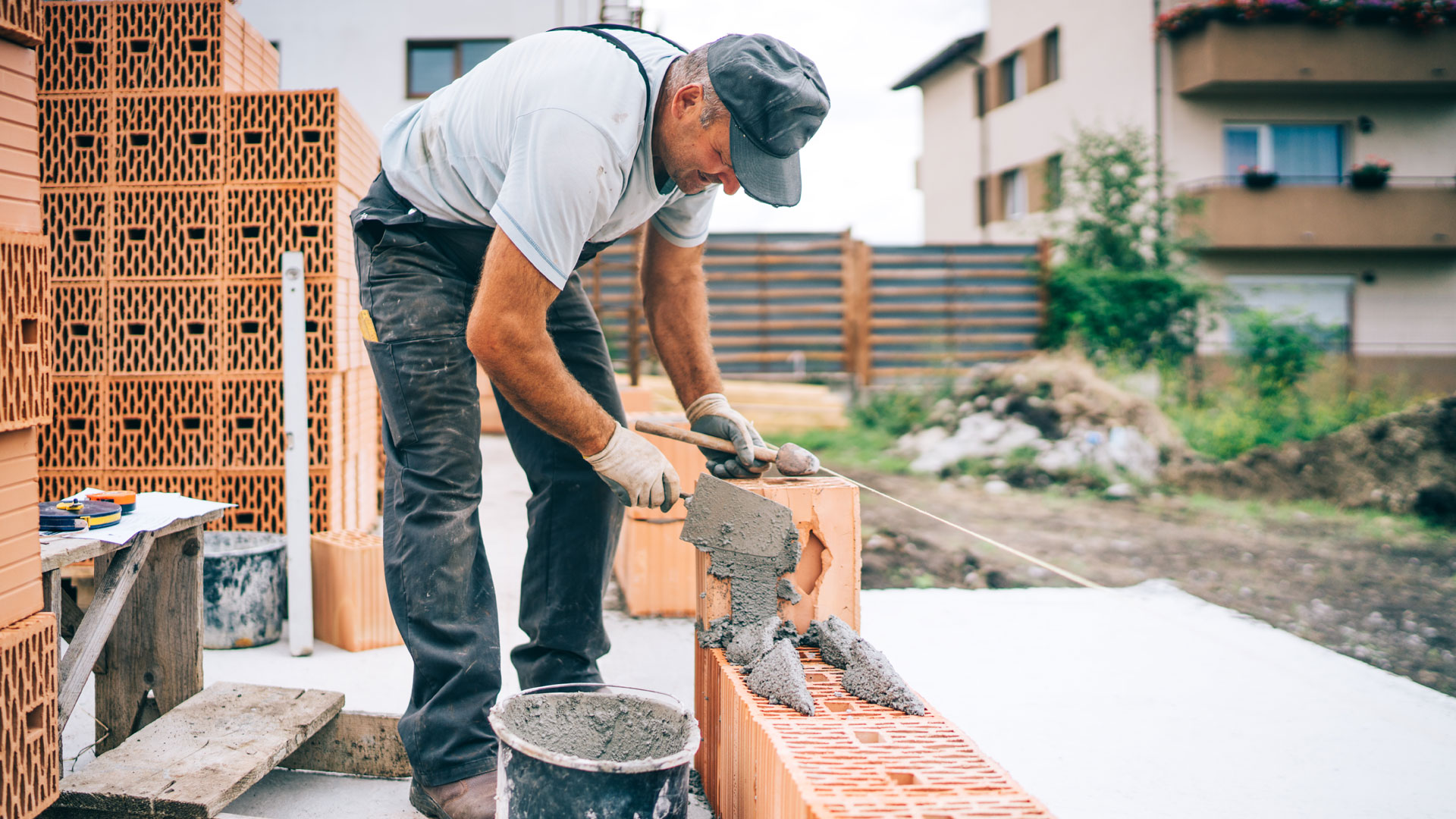 Schwerarbeits-Pension für Maurer erkämpft | Arbeiterkammer Niederösterreich